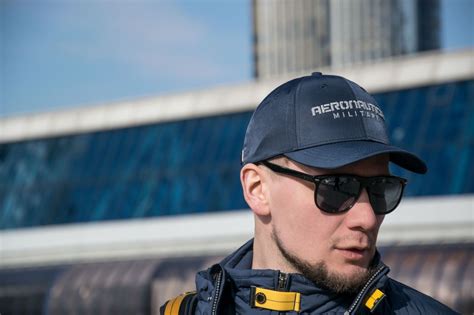 Как выбрать и правильно носить бейсболку | ForceAge