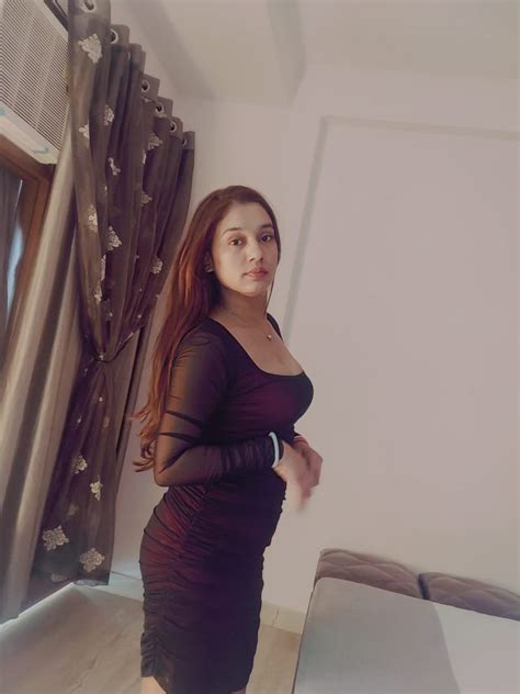 Luna 22 Independent Indian Escort In New Delhi