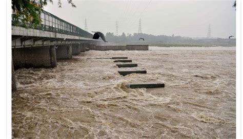 Delhi On High Alert As River Yamuna Flows Above Danger Level Flood