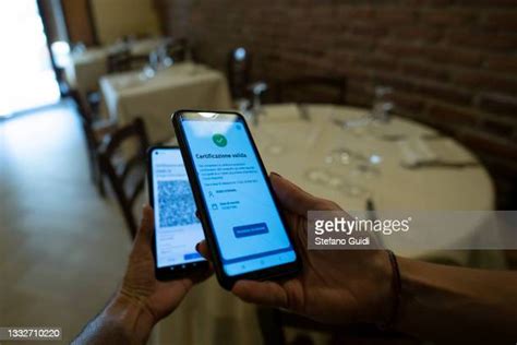 Security Badge Reader Photos And Premium High Res Pictures Getty Images