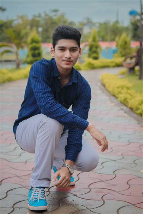 sayam pradhan instagram