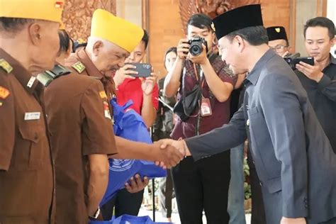 Momentum Hari Pahlawan Pj Bupati Ajak Masyarakat Tuntaskan Kemiskinan