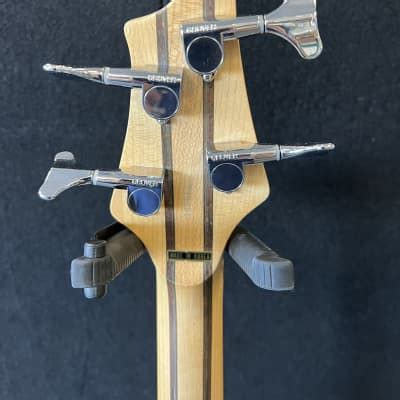 Traben Array Limited 4 String Active Fretless Bass Spalted Reverb
