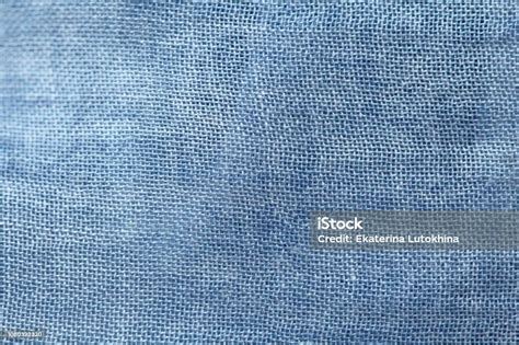 천연 직물으로 만들어진 배경입니다 자연 린 넨 이나 면 직물의 짜임새입니다 색상은 데님 또는 파랑 0명에 대한 스톡 사진 및