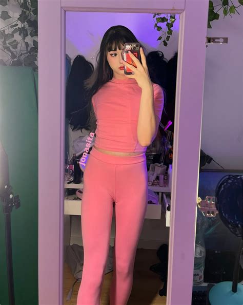 Jonasita All About Crossdresser