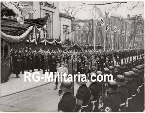 Original Ww2 German Press Photo Adolf Hitler Among Allgemeine Ss