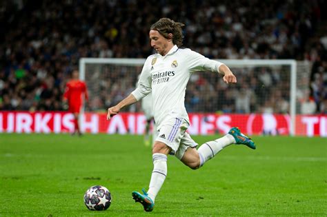 Luka Modrić Vs Lionel Messi The Tackle That Shook The Champions League