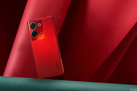 Oppo Reno9明日红配色图赏：兔年专属设计手机太平洋科技