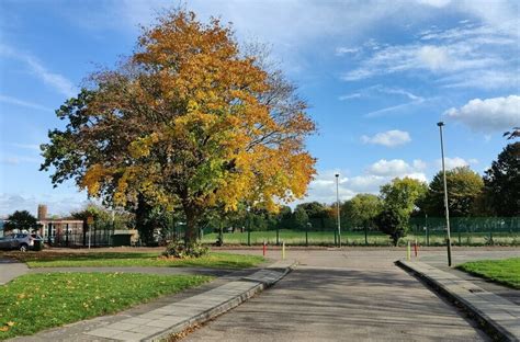 Lawford Road In Eyres Monsell © Mat Fascione Geograph Britain And