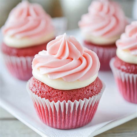 Sweet Pink Velvet Cupcakes With Cream Cheese Frosting