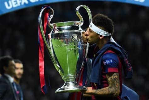 Neymar Targeting Sextuple For Barcelona Defends Lionel Messi Amid