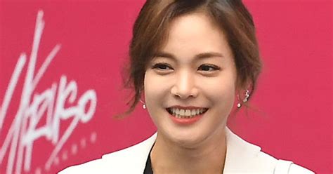 포토 안현모 예쁜미소 활짝