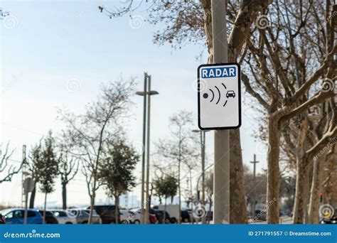 Radar Controlled Traffic Signal Speed Limit Danger Due To Excessive