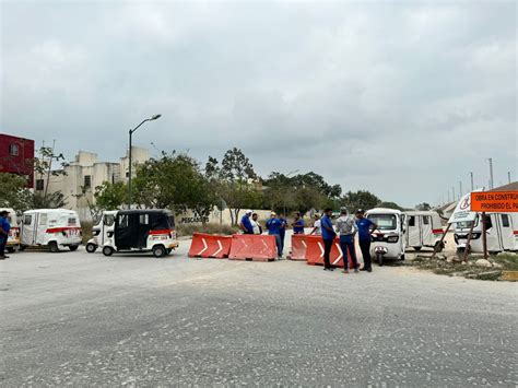 Bloquean Mototaxistas Accesos A Las Obras Del Tren Maya En Playa Del