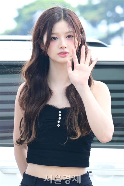 엔믹스 설윤 꽃사슴 공주님 [se★포토] 서울경제