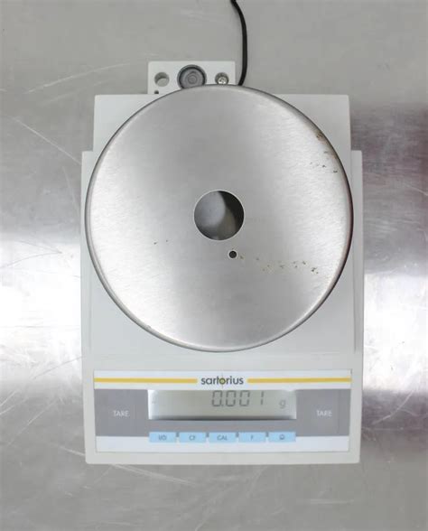 Sartorius Lab Balance Scale With Round Glass Draft Shield Model Bp 310