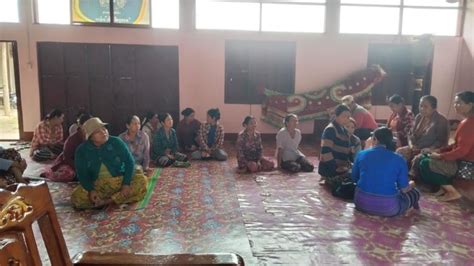 သိန္နီမြို့နယ် နိုင်ငံ့စီးပွားမြှင့်တင်ရေးရန်ပုံငွေဖြင့် မိုးပါးစိုက်တောင်သူများအား သွင်းအားစုမ