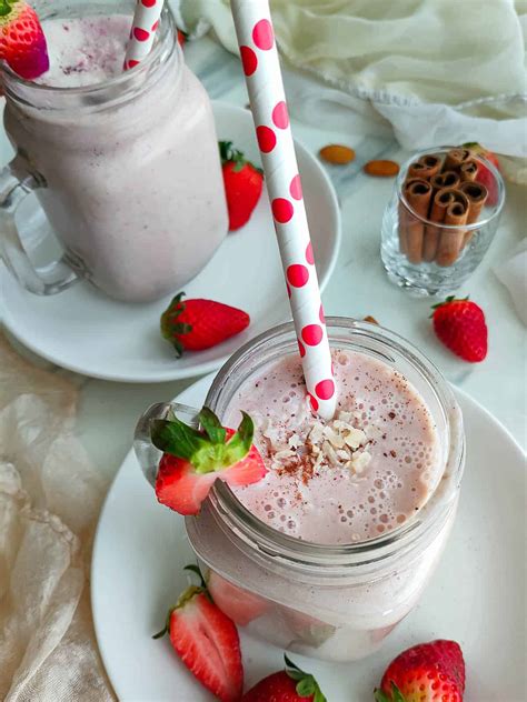 Banana Strawberry Milkshake Without Ice Cream Go Healthy Ever After