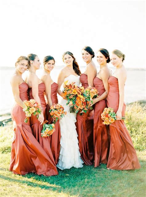 Vestido de madrinha de casamento Cores para o verão 2019