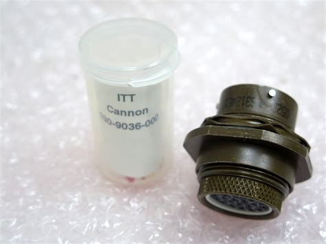 ITT Cannon MS3124E16 26P MIL Spec Circular Connector Multi Pin And