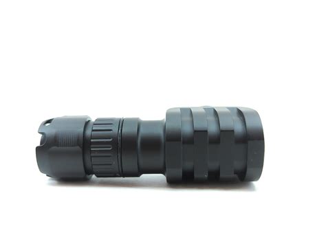 Wuben H5 review | Multifunctional clip flashlight with 400 lumens | 1Lumen