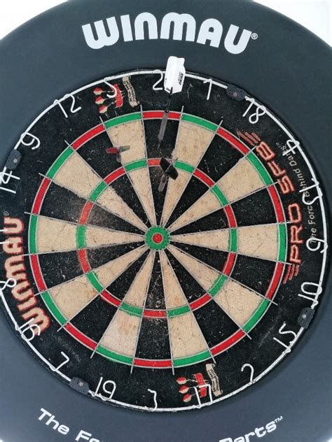 How To Get Better At Darts 8 Winning Tips Decent Darts