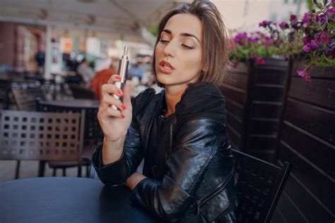 To Vape Or Not To Vape Beauty Bloggers