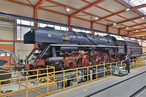 Poslední příměstská jednotka 451 na lince S41