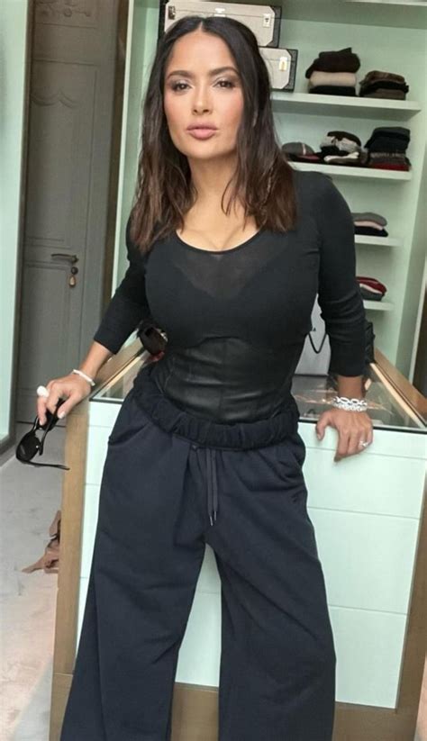 Id Love Fuck Her On That Table Rsalmahayekworship