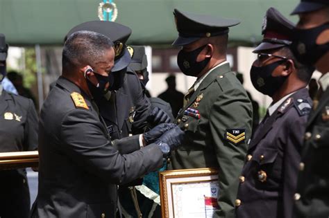 Pangdam Im Berikan Penghargaan Kepada Prajurit Berprestasi Pos Aceh