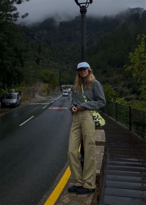 49 Perfect Cute Winter Camping Outfits Tips You Need To See This Summer