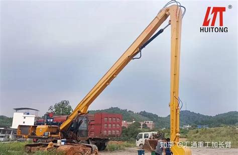 路灯建设也要出动挖掘机加长臂吗 知乎