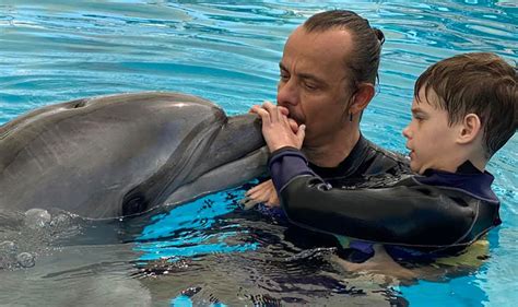 Nikola Radin „am Liebsten Würde Ich Mit Der Leichtigkeit Meiner Delphine Durchs Leben Schwimmen“