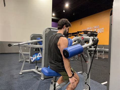 Lateral Raise Machine Do This For The Best Deltoid Activation