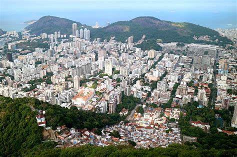 조감도 리오 데 자네이 다운 타운 고층 빌딩와 볼 리오 데 자네이로 브라질의 Colcovado 언덕에서 23 5 월 2018 0