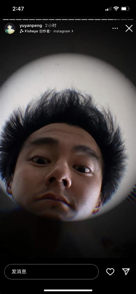 放飞自我！彭于晏晒隔离自拍 头发凌乱不修边幅新浪图片