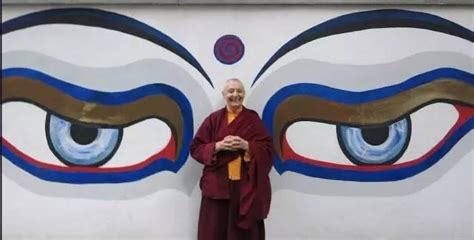 英國女子在喜馬拉雅山1萬多米海拔的洞穴里閉關修行12年 每日頭條