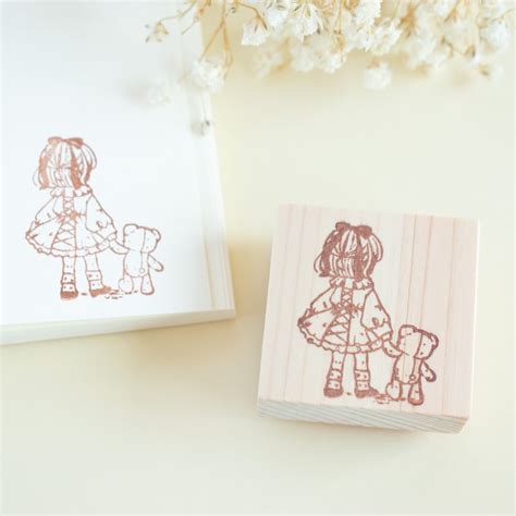 女孩和泰迪熊手牽著手 印章 設計館 Vintage Girly Sweet Painting 印章印台 Pinkoi