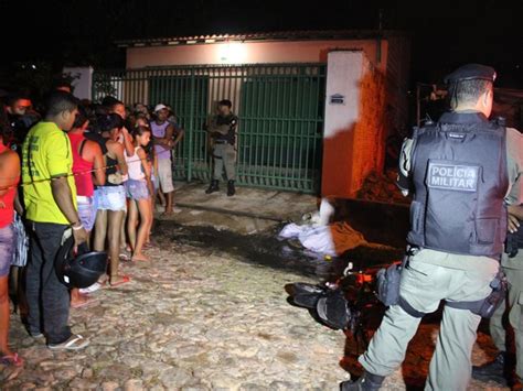 G1 Jovem de 17 anos morre após troca de tiros na Zona Leste de