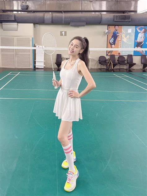新聞 白家綺化身羽球少女！不科學身材釣出葉家 Gossiping板 Disp Bbs