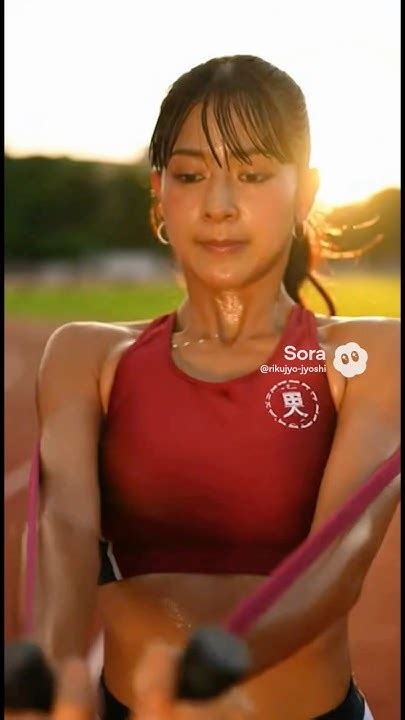 陸上女子のトレーニングsports 美女 かわいい かわいい 女子アスリート 可愛い 陸上女子 陸上 筋トレ女子