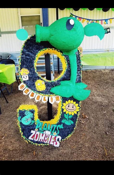 Piñata 9 9th Birthday Party Piñata Plantas Vs Zombies Party Plants