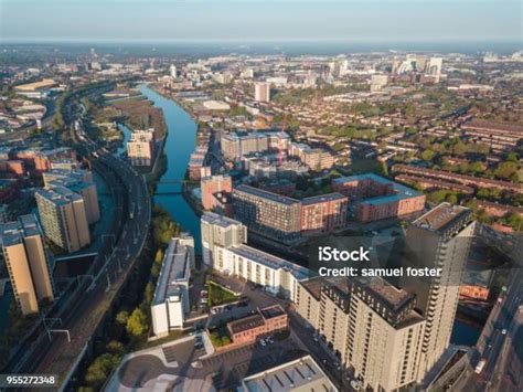 맨체스터 시티 센터 무인 공중 보기 작업 스카이 라인 건설 푸른 하늘 여름 힐튼 Beetham 건물 위에 맨체스터 그레이터 맨체스터에 대한 스톡 사진 및 기타 이미지