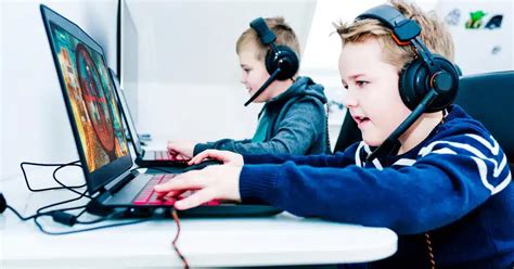 Eye Strain From Video Games Causes And Prevention Tips