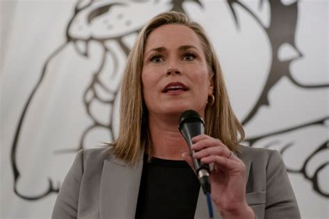 Photos Senate Candidate Tiffany Smiley Campaigns In Maple Valley Wa