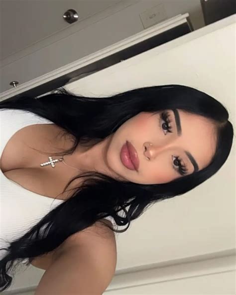 Pin By ＃×× On Her ͙ Latina Makeup Girly Makeup Latina Makeup Looks