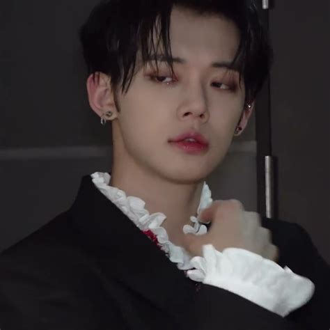 Yeonjun Txt Lq Icon The Chaos Chapter Freeze Performance Behind