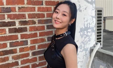 Chaerin Cherry Bullet Biodata Profil Fakta Umur Agama Pacar