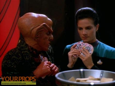 Star Trek Deep Space Nine Ds9 Tongo Cards Replica Tv Series Prop