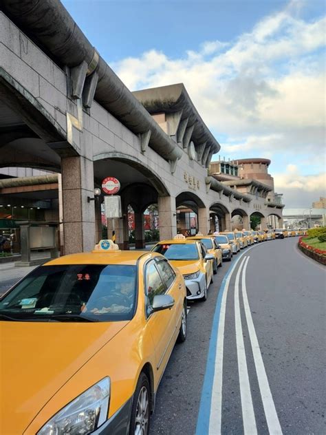 起跳85元 大臺北地區計程車41調漲 民眾網